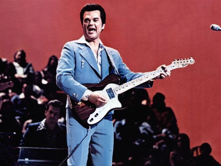 Conway Twitty – There’s A Honky Tonk Angel (Who’ll Take Me Back In)