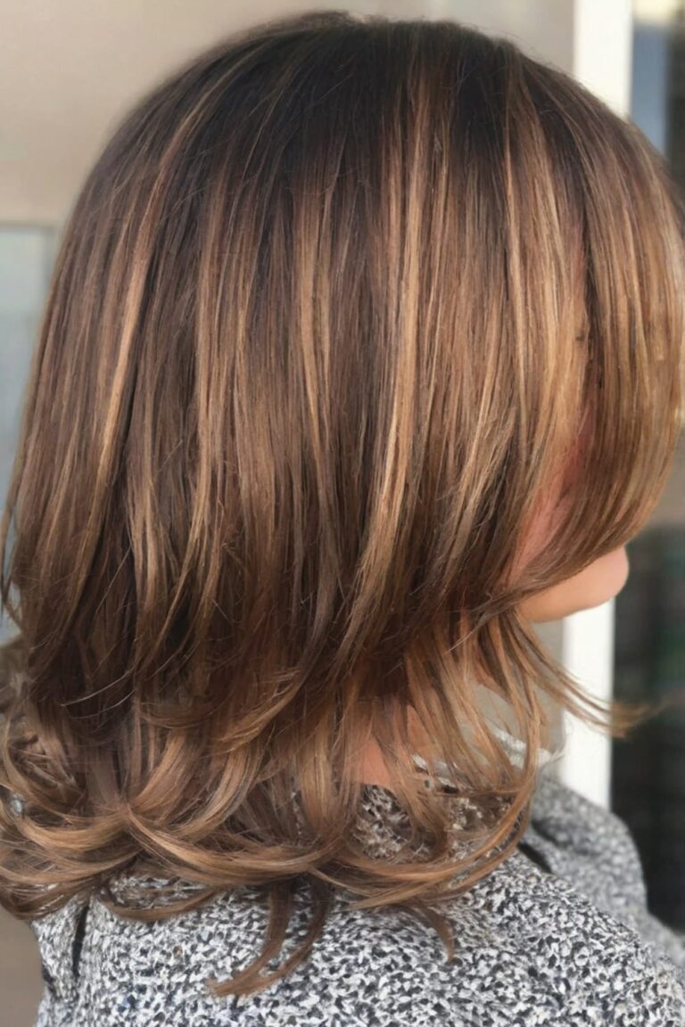 20 Face-Framing Layer Ideas to Transform Your Medium Haircut