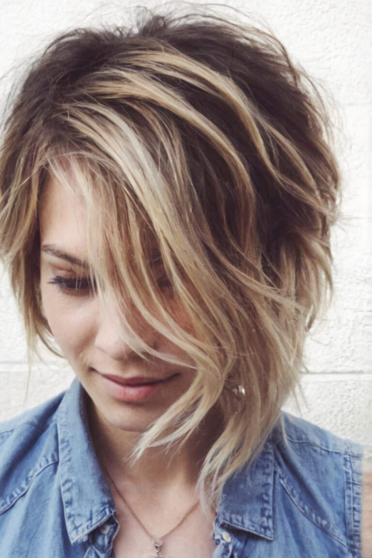 Why Asymmetrical Bob Haircuts are the Secret to Effortless Glamour!
