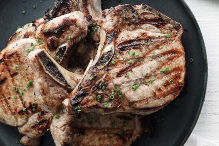 Grilled Bone-In Pork Chops: A Flavorful Delight
