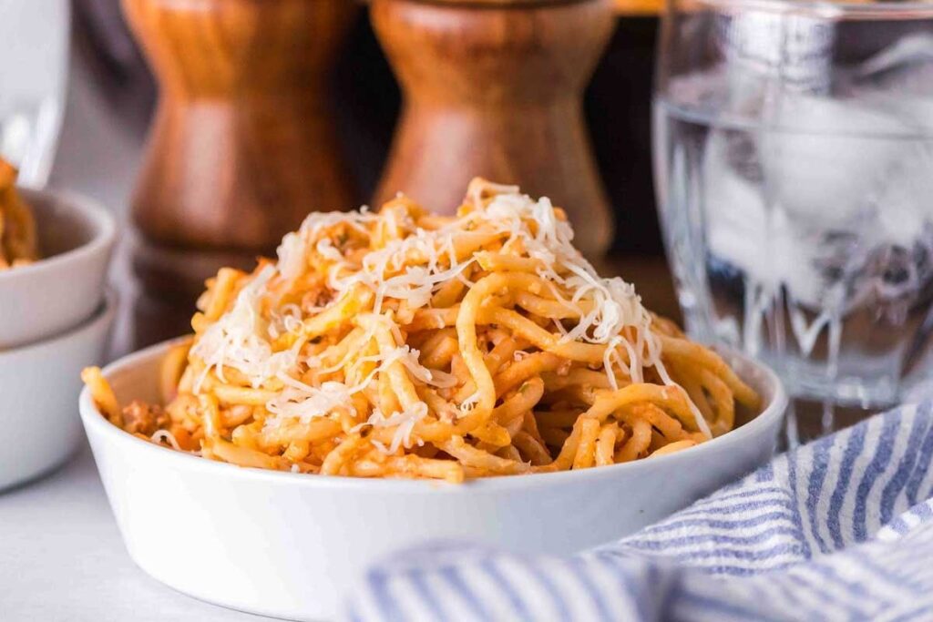 Baked Cream Cheese Spaghetti: A Comforting Family Meal