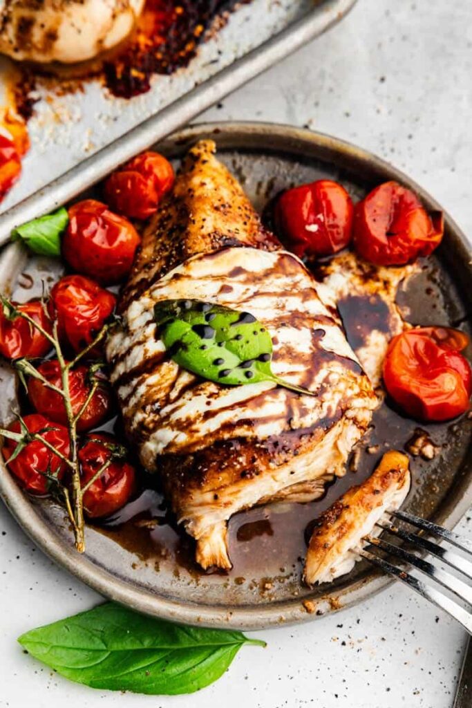 Unlock the Secret to Perfectly Juicy Chicken with Our Sheet Pan Caprese ...