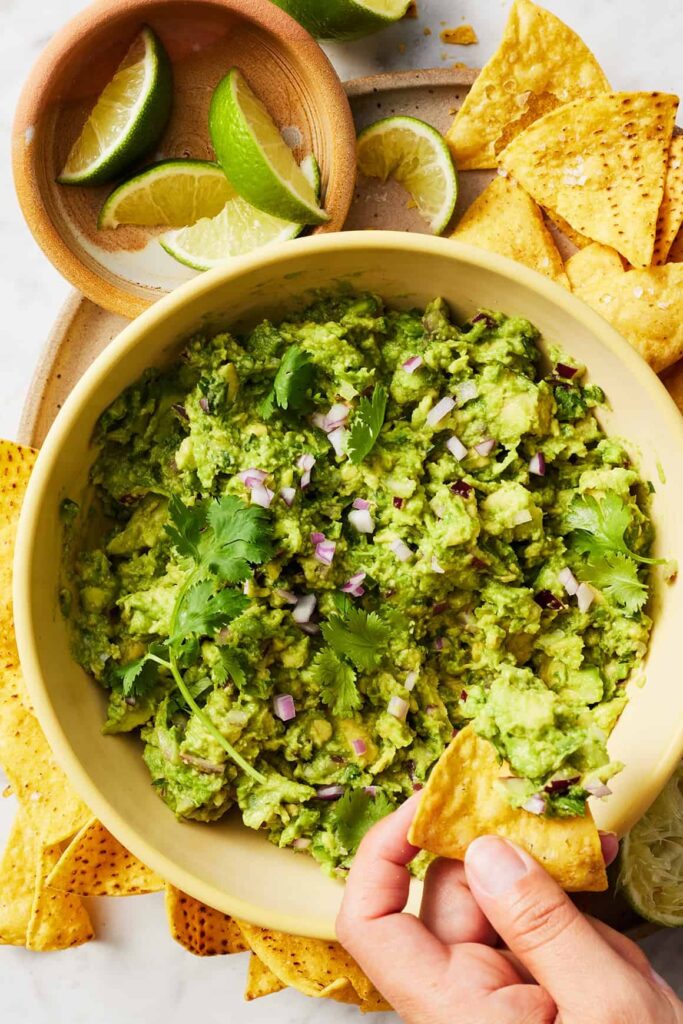 Guacamole Lovers Unite: How to Craft the Best Guacamole Recipe